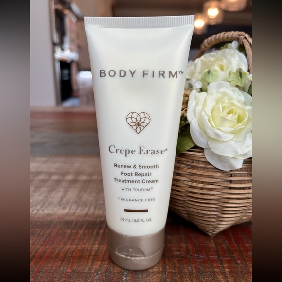Crepe Erase | Bath & Body | New Crepe Erase Body Firm Renew Smooth Foot ...